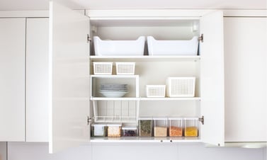 Ditch The Messy Kitchen Pantry with These 5 Steps to Pantry Envy!