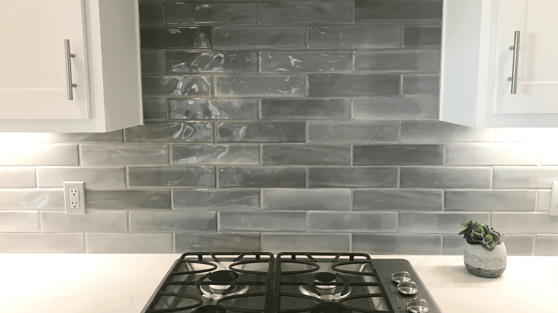Solid Slab or Tile Backsplash: Which Design Will Look Best in Your Kitchen?